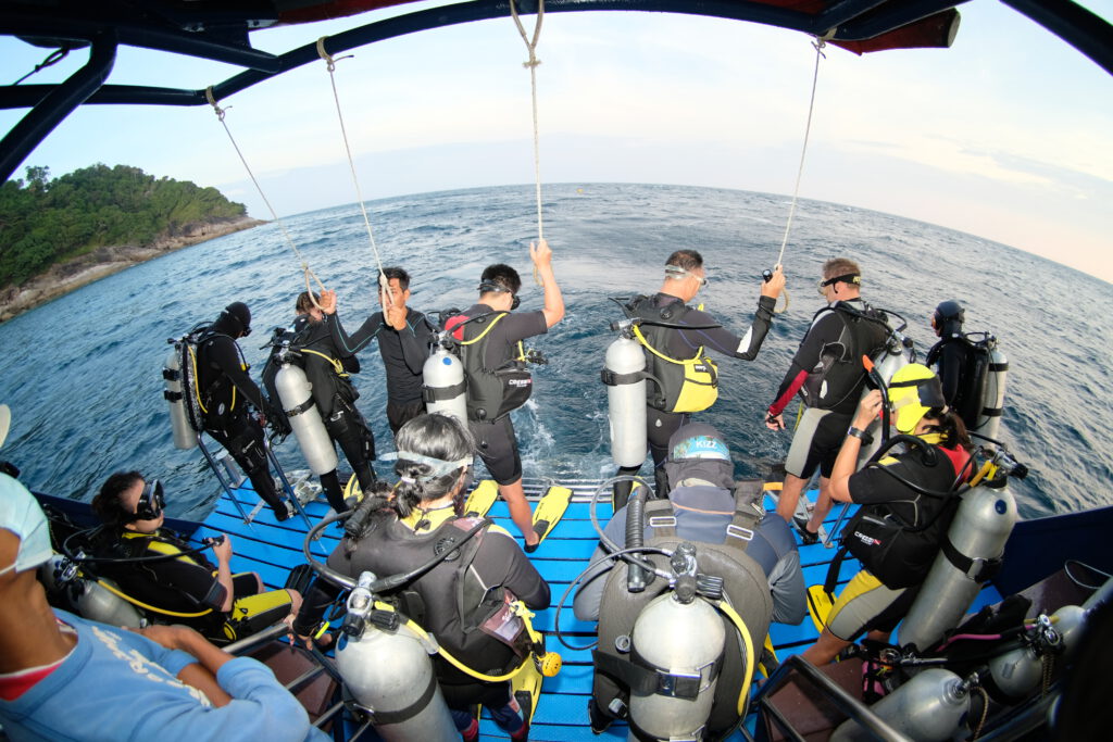 Diving deck (2) - Zanook Dive